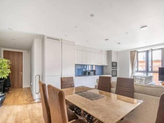 1 bedroom flat for rent in Hexagon Apartments Holborn London WC2B