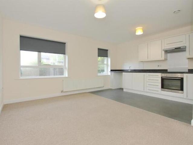 1 bedroom flat for rent in Hinkler Road, Southampton, SO19