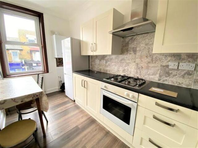 1 bedroom flat for rent in High Road Leyton, London, E10