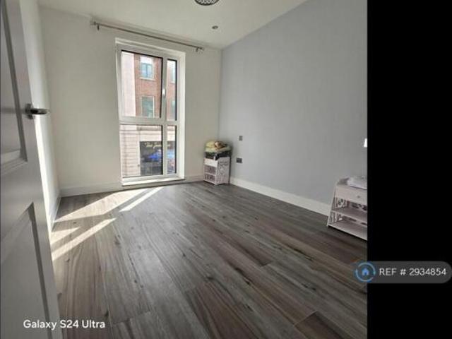 1 bedroom flat for rent in High Road Leytonstone, London, E11