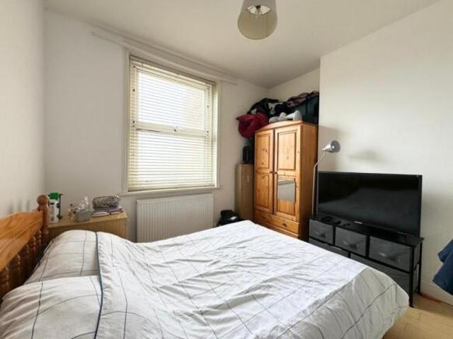 1 bedroom flat for rent in High Road, Wood Green, N22