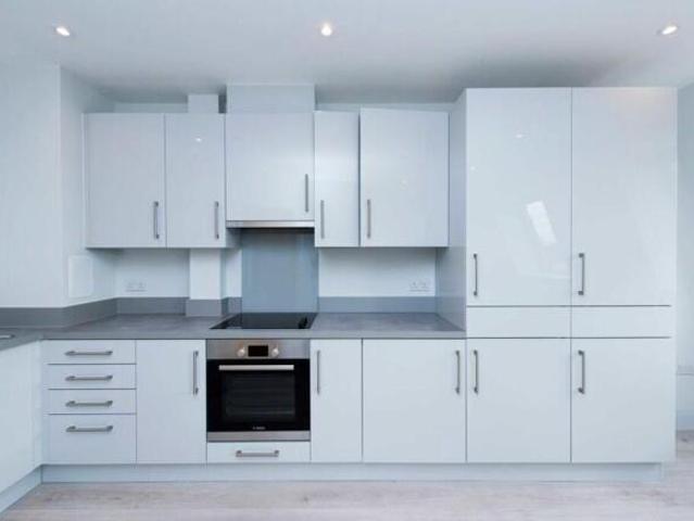 1 bedroom flat for rent in High Road, Whetstone, N20