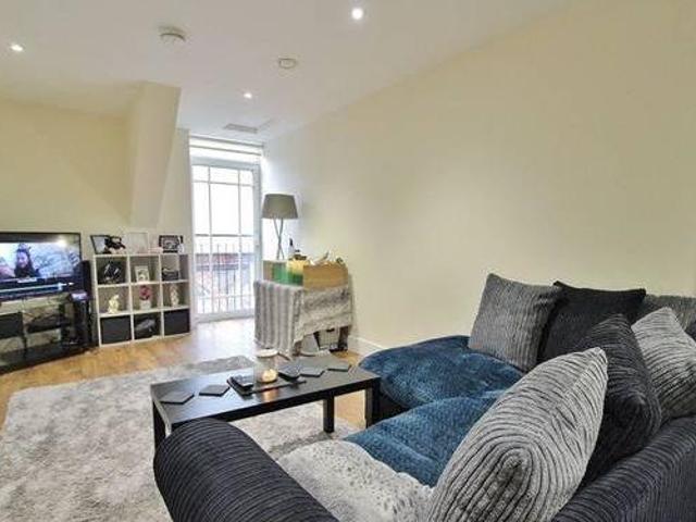 1 bedroom flat for rent in High Street Tonbridge TN9