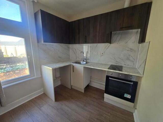 1 bedroom flat for rent in High Street, Acton, Ealing, W3