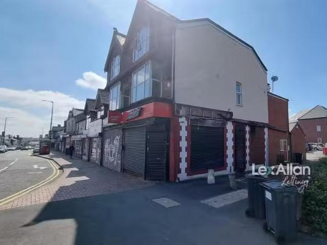 1 bedroom flat for rent in High Street, Blackheath, B65