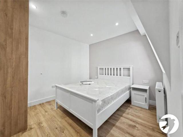 1 bedroom flat for rent in High Street, Bromley, BR1