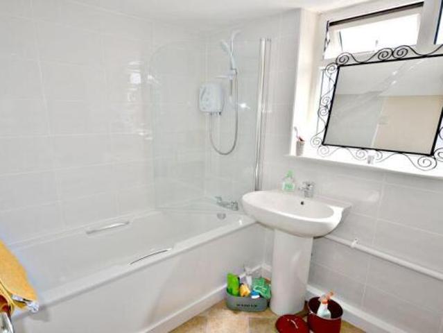 1 bedroom flat for rent in High Street, Burnham, SL1