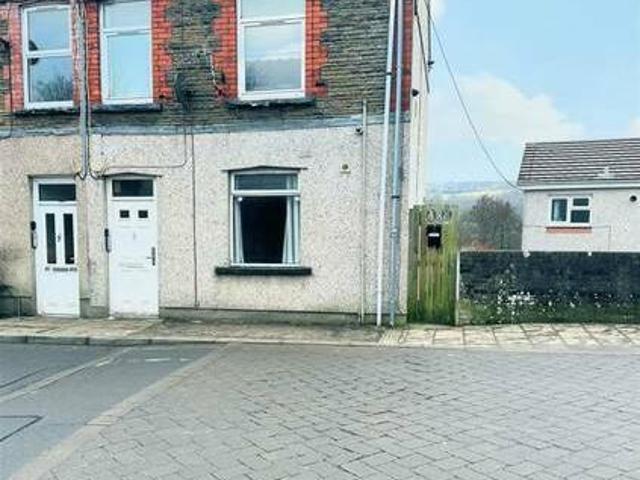 1 bedroom flat for rent in High Street Fleur De Lis BLACKWOOD NP12
