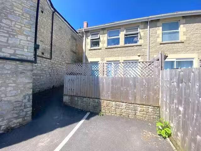 1 bedroom flat for rent in High Street, Paulton, BS39