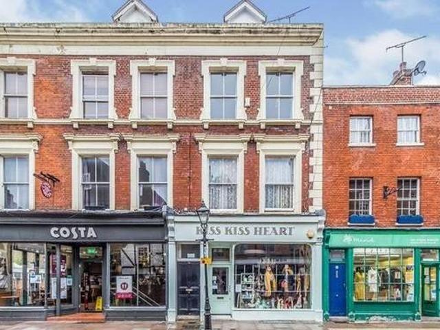1 bedroom flat for rent in High Street Rochester ME1