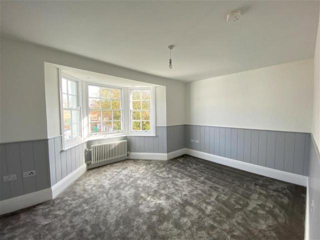 1 bedroom flat for rent in High Street, Rottingdean, Brighton, BN2