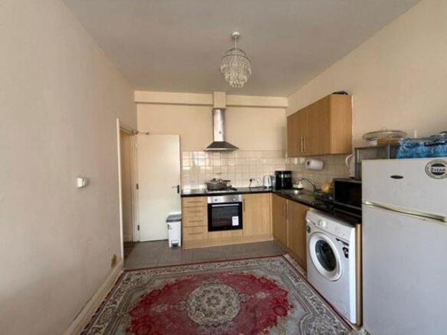 1 bedroom flat for rent in High Street, SL1
