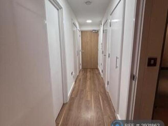1 bedroom flat for rent in High Street, Slough, SL1