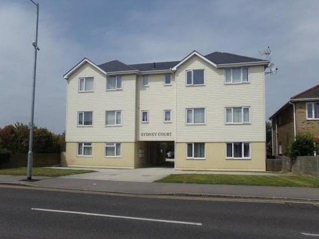 1 bedroom flat for rent in High Street SS8