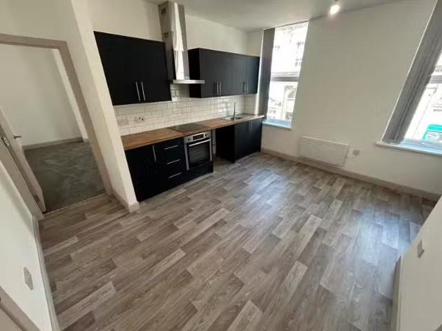 1 bedroom flat for rent in High Street, Staffordshire, Burton.