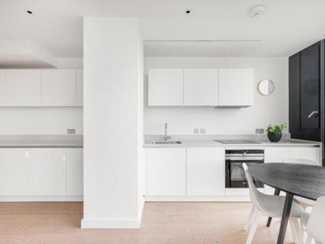 1 bedroom flat for rent in Highgate Hill, London, N19