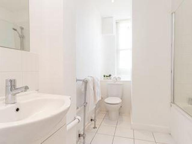 1 bedroom flat for rent in Hill Street, W1J