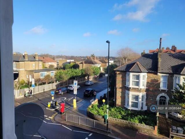 1 bedroom flat for rent in Hither Green Lane, London, SE13