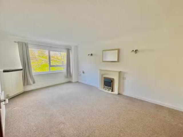 1 bedroom flat for rent in Homeleigh House, BH8