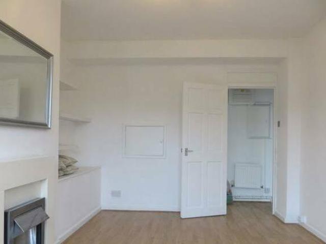 1 bedroom flat for rent in Hooke House Gernon Road E3