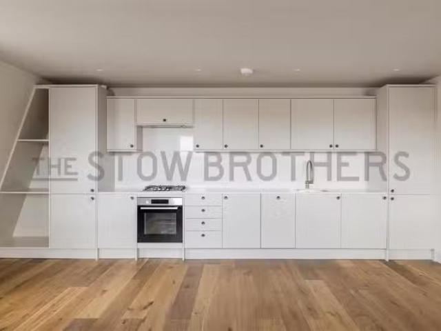 1 bedroom flat for rent in Hoe Street, London, E17