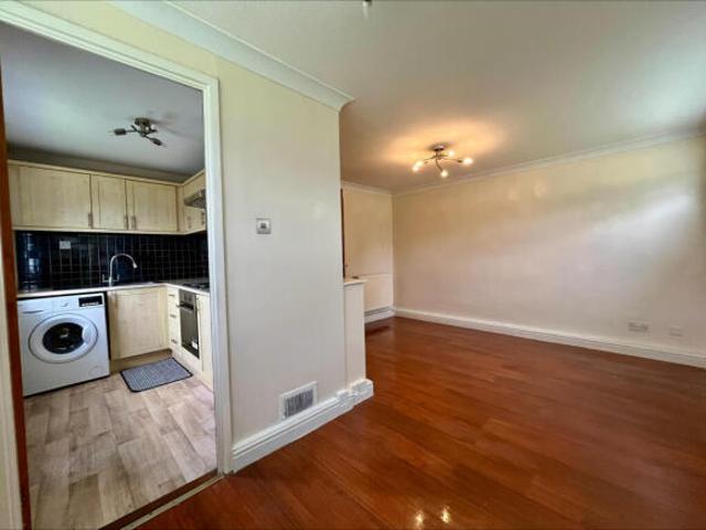 1 bedroom flat for rent in Holtdale Gardens, LEEDS, LS16