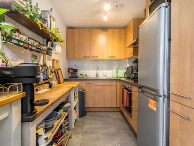 1 bedroom flat for rent in Holford Way, Putney, SW15