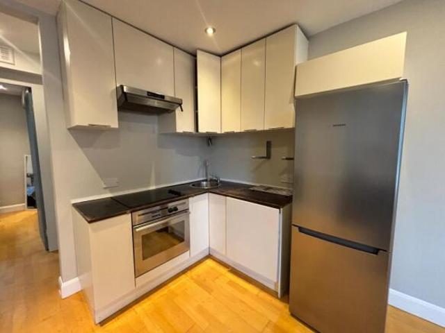 1 bedroom flat for rent in Holland Park Avenue, Kensington, London, W11