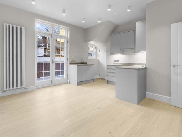 1 bedroom flat for rent in Holland Park Avenue, W11
