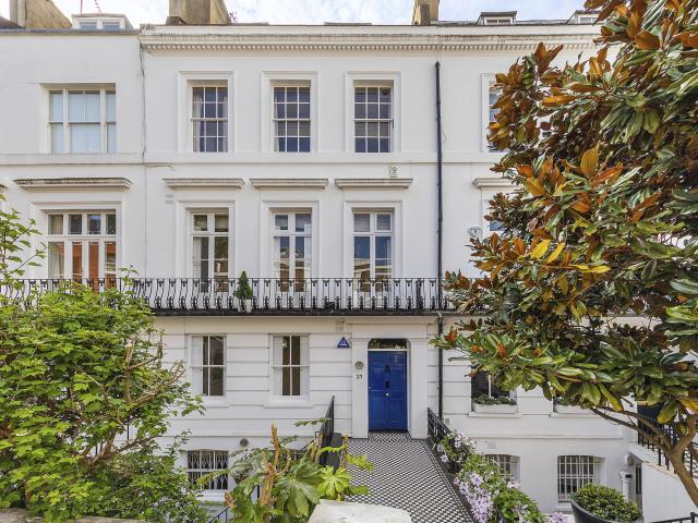 1 Bedroom Flat for Rent in Holland Street, W8 | Foxtons