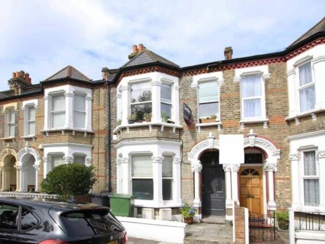 1 bedroom flat for rent in, Holmewood Gardens, SW2
