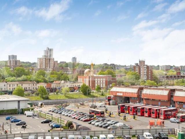 1 bedroom flat for rent in Hopper House, 5 Pilkington Terrace, Pettman Crescent, London, SE28