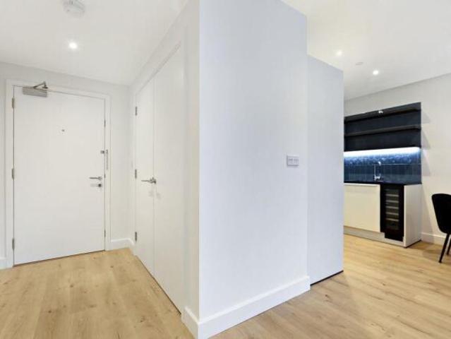 1 bedroom flat for rent in Hopper House, Plumstead, SE28