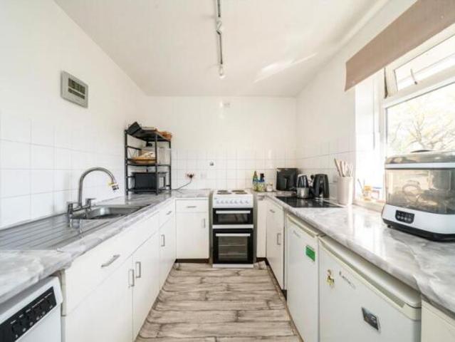 1 bedroom flat for rent in Horsenden Lane North, Greenford, UB6
