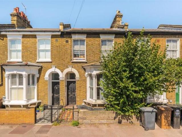 1 bedroom flat for rent in Hunsdon Road, New Cross, SE14
