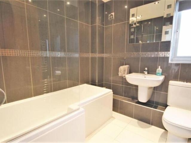 1 bedroom flat for rent in Hutton Road, Shenfield, Brentwood, CM15