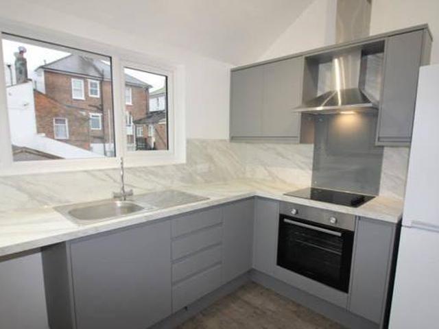 1 bedroom flat for rent in Hyde Gardens Eastbourne BN21