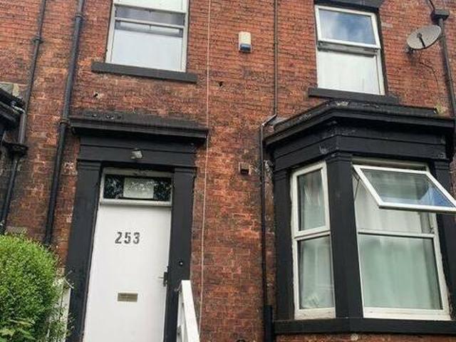 1 bedroom flat for rent in Hyde Park Road Hyde Park Leeds LS6