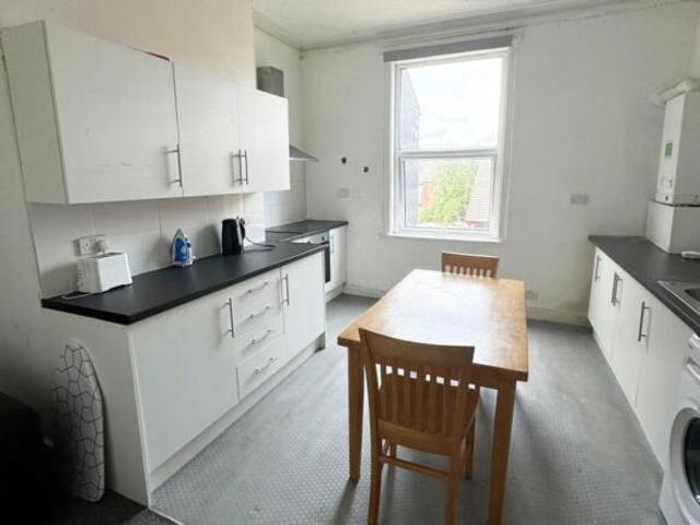 1 bedroom flat for rent in Hyde Park Road, Leeds, LS6