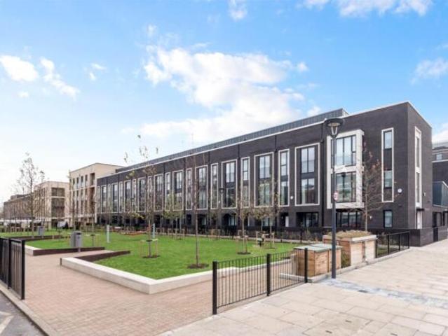 1 bedroom flat for rent in Hyett Court, Honour Lea Avenue, Stratford, London, E20