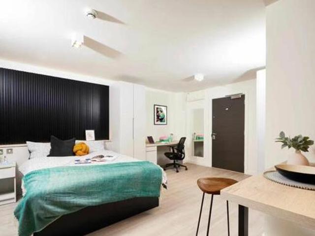 1 Bedroom Flat For Rent In Iona St, Edinburgh
