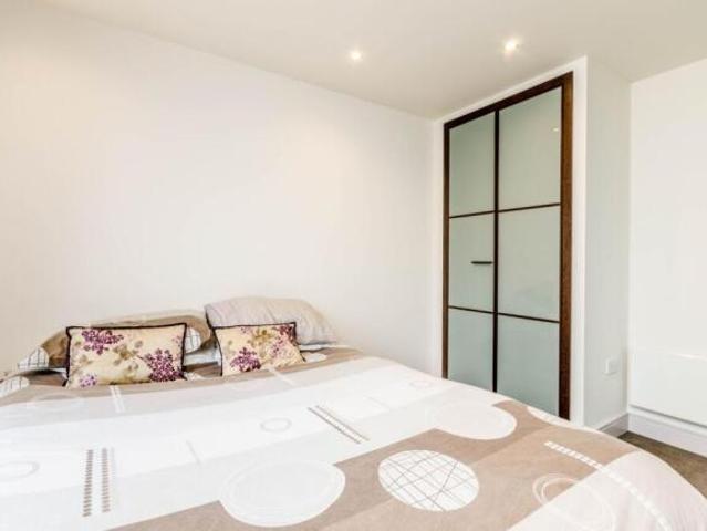 1 bedroom flat for rent in Imperial Wharf, Fulham, London, SW6