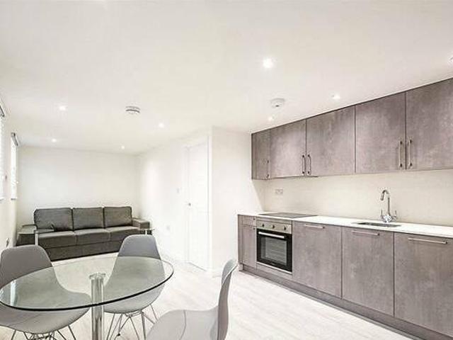 1 bedroom flat for rent in Ingham Road West Hampstead London NW6