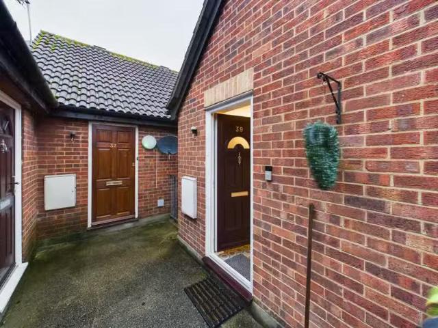 1 bedroom flat for rent in Inkerpole Place, Chelmer Village, C.