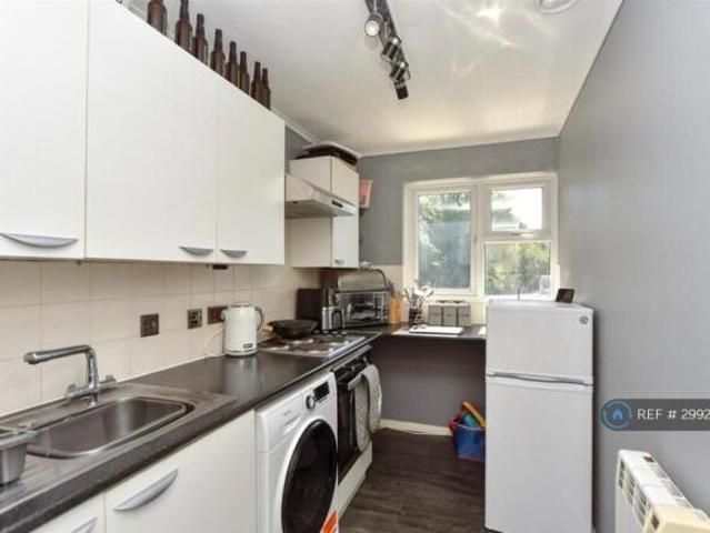 1 bedroom flat for rent in Invicta Court, Milton Regis, Sittingbourne, ME10