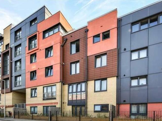 1 bedroom flat for rent in Invito House 17 Bramley Crescent Ilford IG2