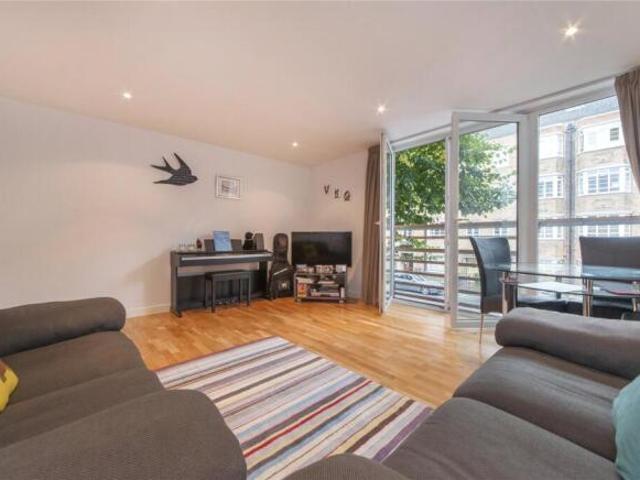 1 bedroom flat for rent in Island Apartments, 30 Coleman Fields, N1