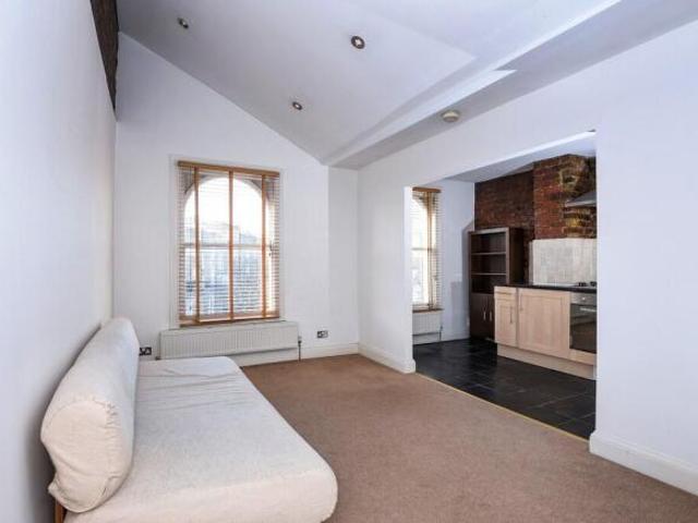 1 bedroom flat for rent in Isledon Road, N7