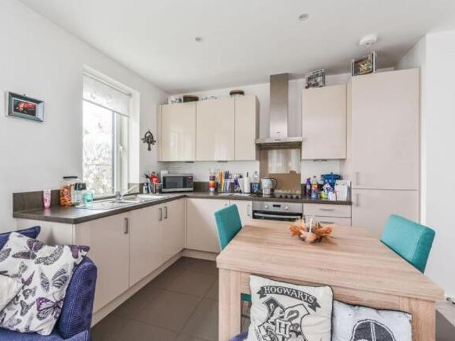 1 bedroom flat for rent in Jasmine House, Battersea, London, SW18