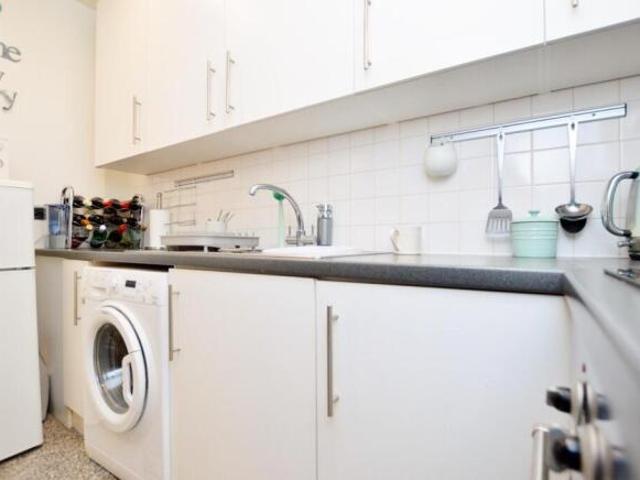 1 bedroom flat for rent in Jedburgh Road, Plaistow, E13